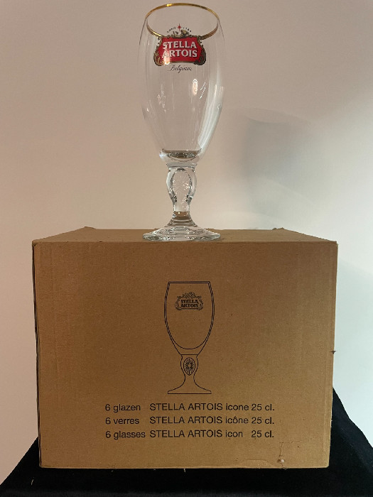 Stella Artois bierglas op voet 25cl M16 -23 Doos van 6 stuks :: Glazen - Drinken